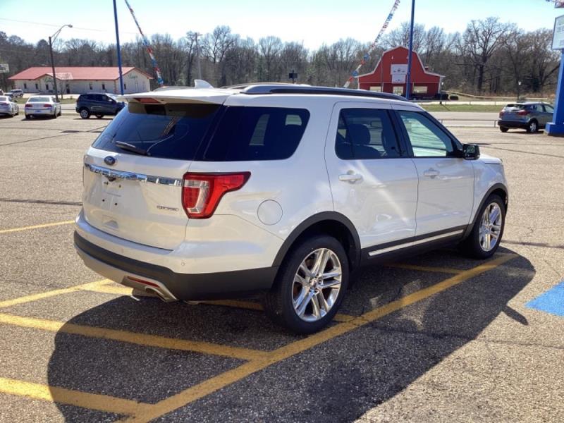 2016 Ford Explorer | America's Car-Mart
