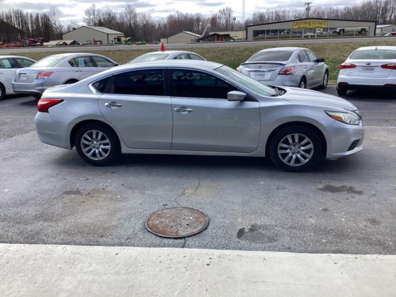 2016 Nissan Altima | America's Car-Mart