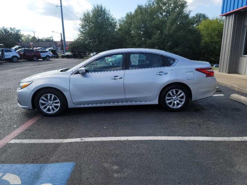 2016 Nissan Altima | America's Car-Mart