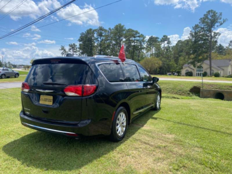2018 Chrysler Pacifica | America's Car-Mart