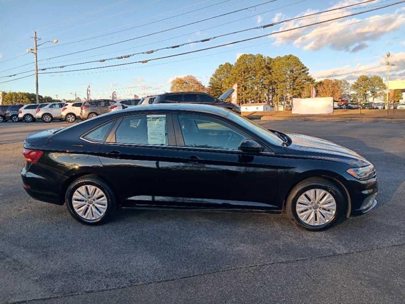 2019 Volkswagen Jetta | America's Car-Mart