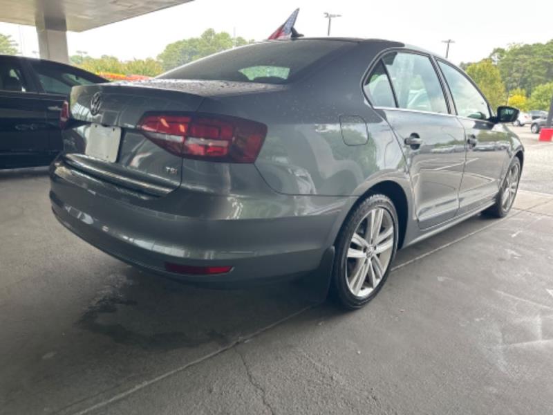 2017 Volkswagen Jetta | America's Car-Mart