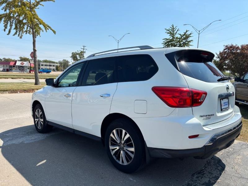 2017 Nissan Pathfinder | America's Car-Mart