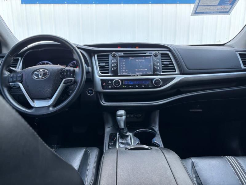 2018 Toyota Highlander | America's Car-Mart